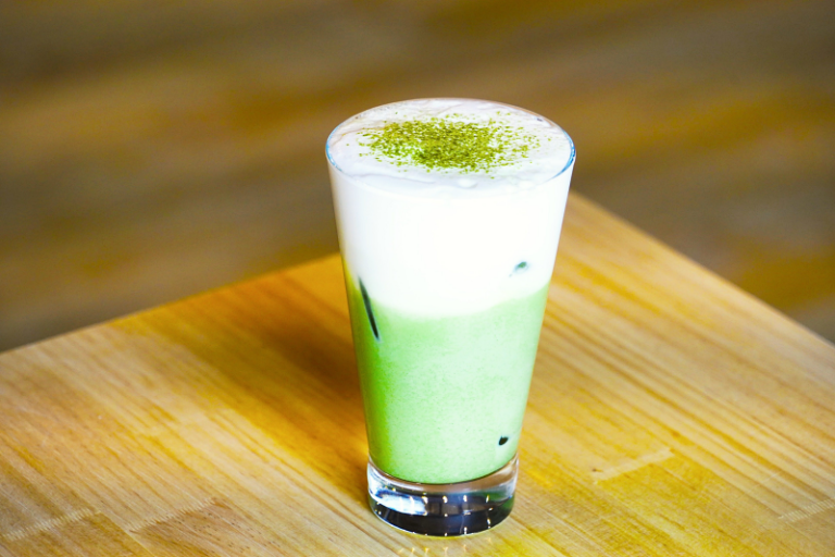 富岡市の暮らしと移住のWEBマガジン『まゆといと』｜【富岡倉庫】Merci Cocon & Café メルシー・ココン&カフェ